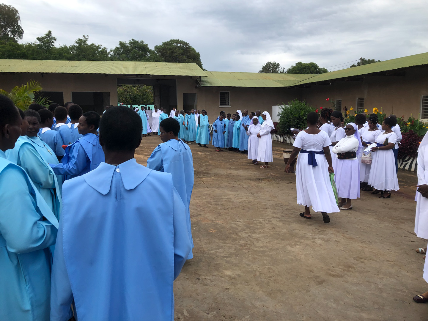 Abtei Münsterschwarzach – Einblicke in Partnerklöster und Diözesen in ...